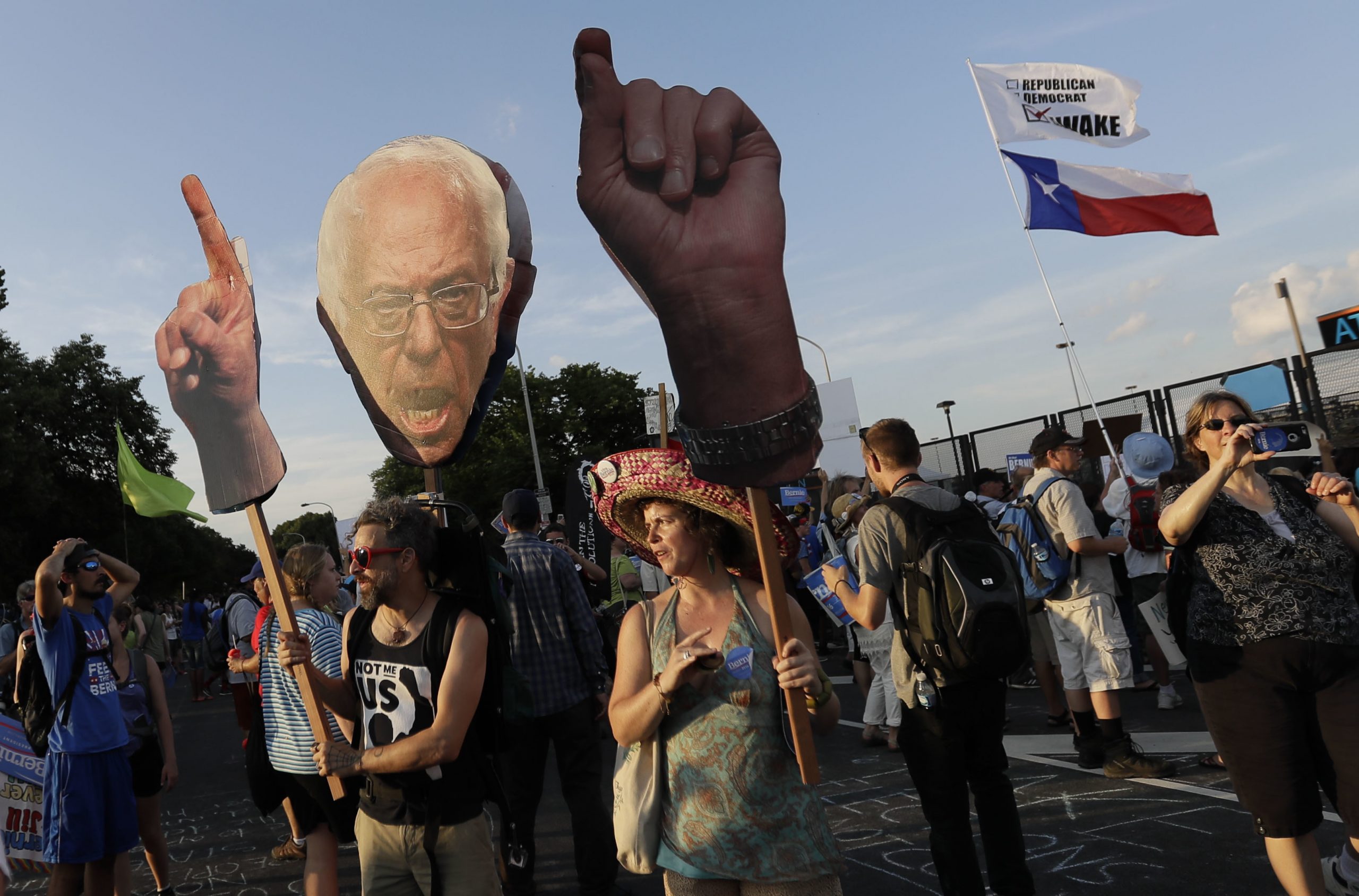 In DNC finale, can Clinton unify fractured party? - Washington Examiner