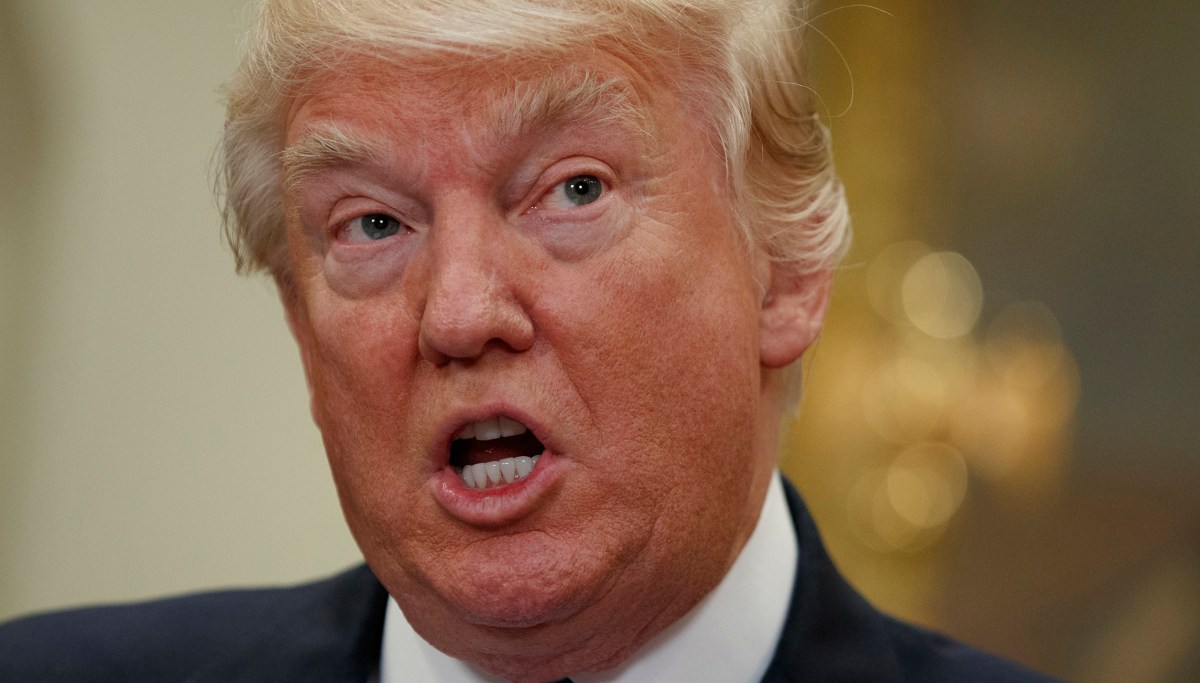 Drudge Report banner blares: 'Did Trump bribe Drudge poll?'