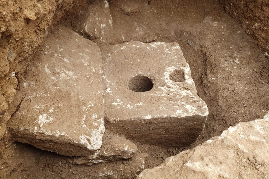 Israeli archaeologists find 2,700-year-old toilet in Jerusalem palace