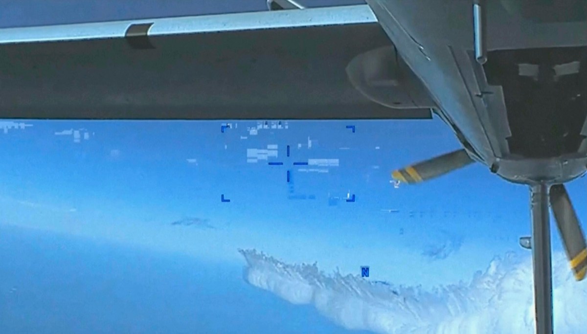 Russian aircraft uses flare to 'severely' damage US drone over Syria