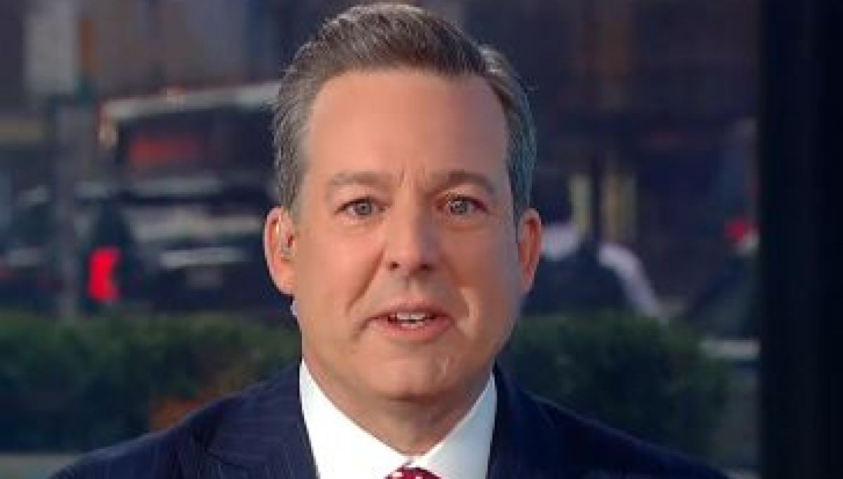 WATCH: Fox's Ed Henry makes emotional return to network after donating ...