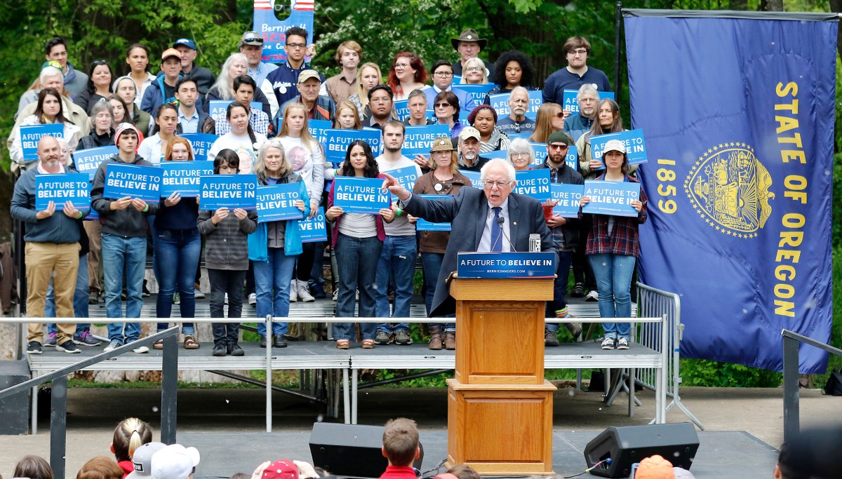 Bernie Sanders strikes back in Oregon
