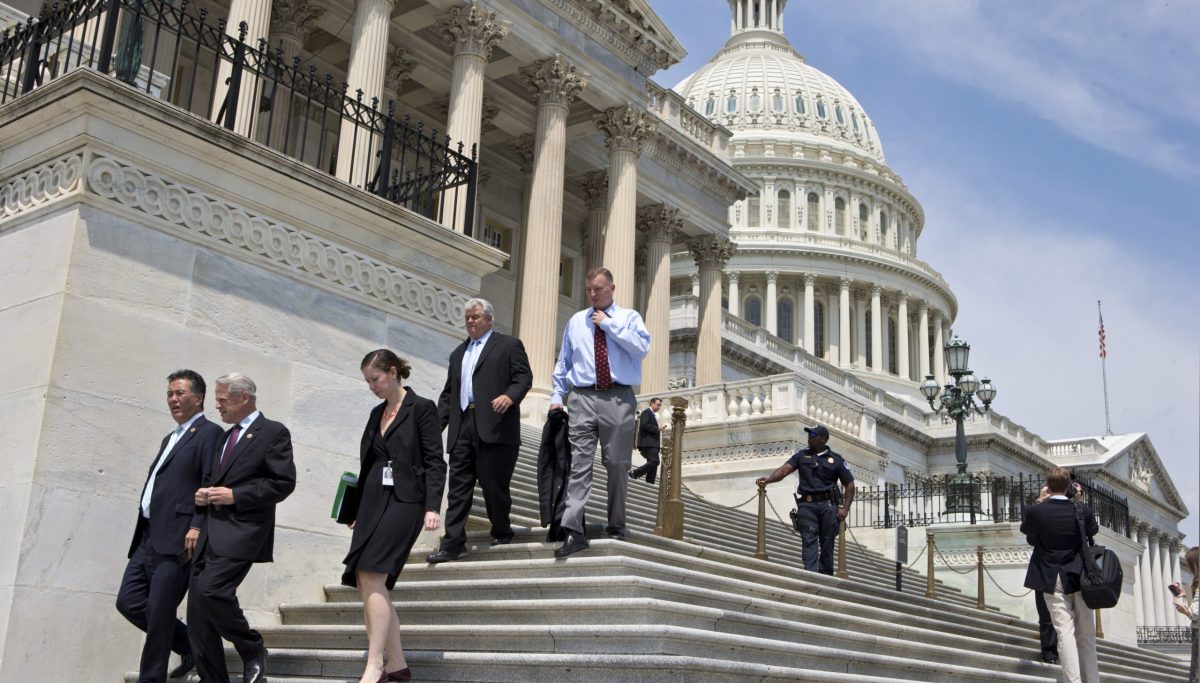 Federal deficit rose to $984B in 2019, highest in 7 years: Budget office