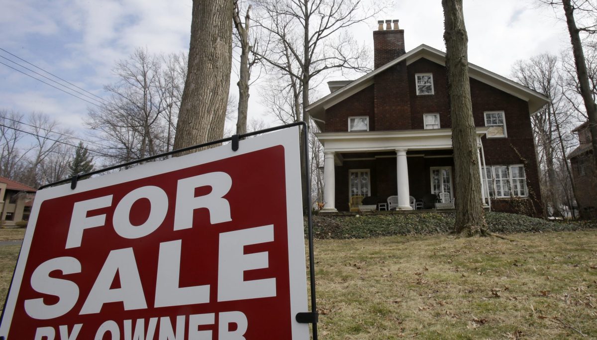 Mortgage rates eclipse 7%, highest since November, in troubling sign ...