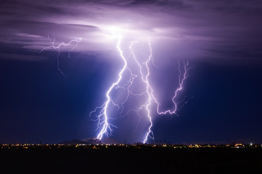 One dead after lightning strike hits 10 soldiers at Army base