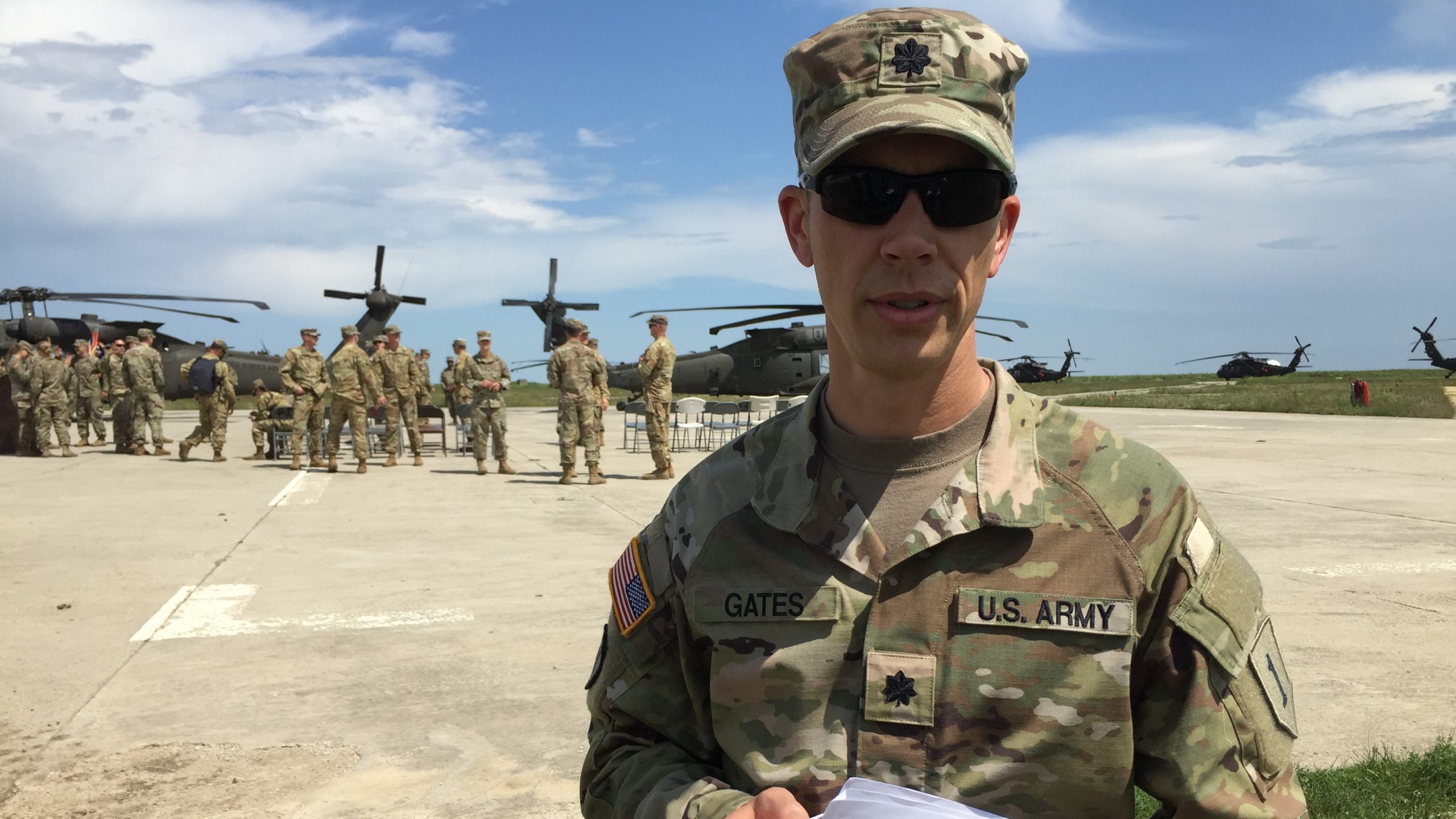 US Blackhawks and Apaches train with Russian attack helicopters nearby