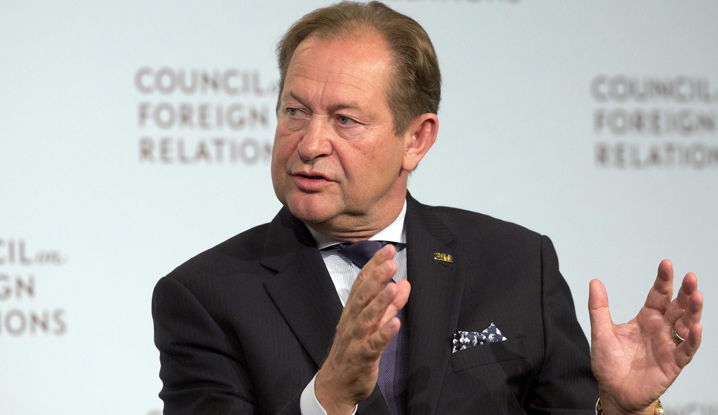 CEO of 3M steps down from Trump manufacturing council - Washington Examiner