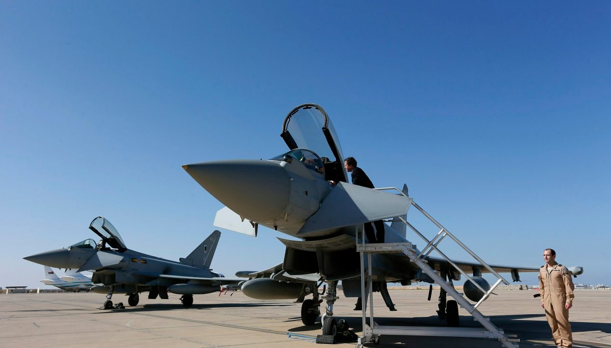 BAE signs $4.1 billion aircraft deal with Oman