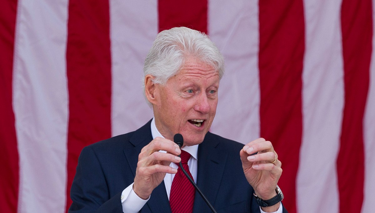Even with others running defense for him, Bill Clinton still falling ...