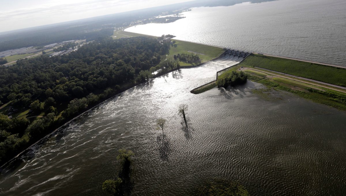 One dead after Texas party boat with dozens of passengers capsizes