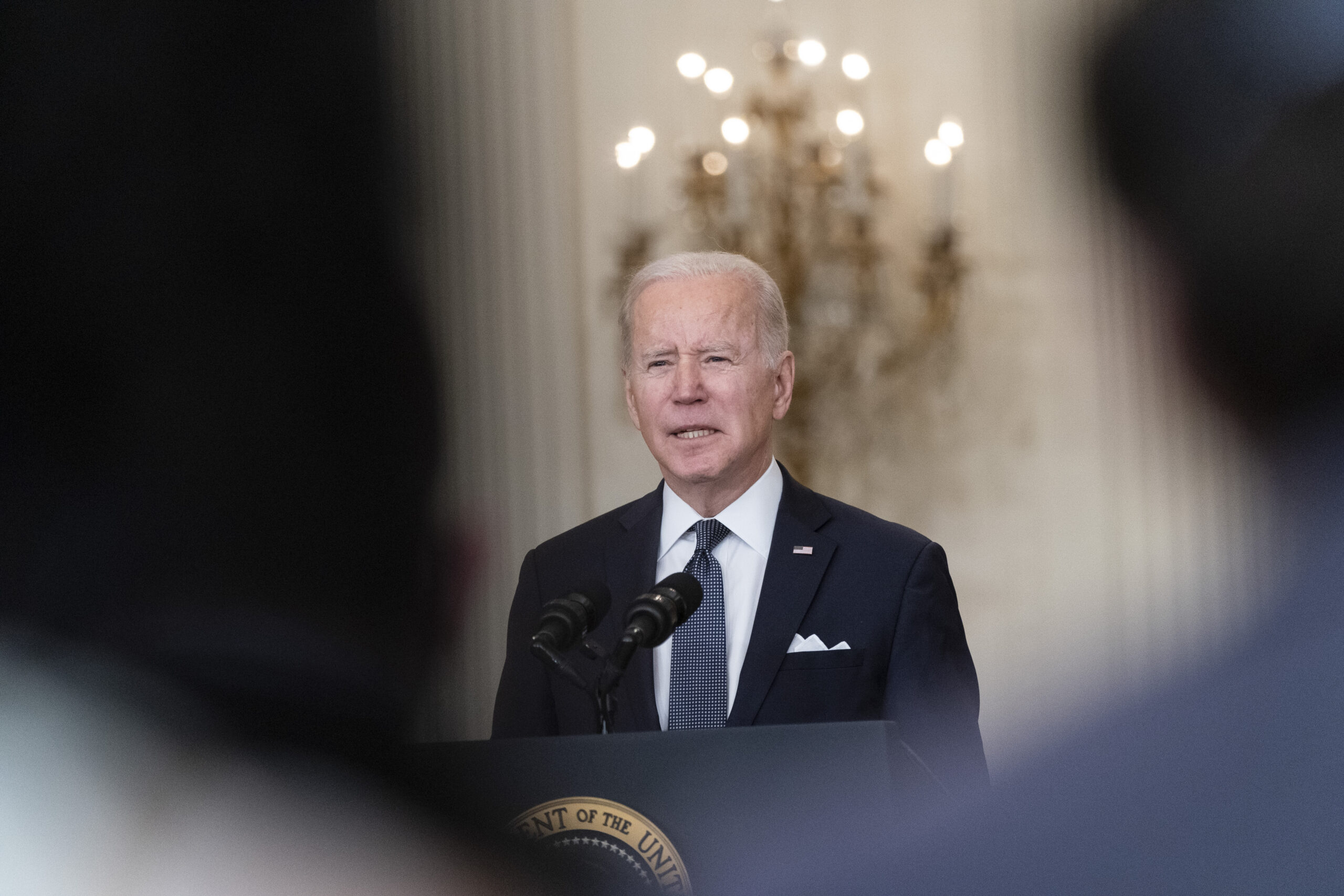 Biden homes in on local projects after legislative failures - Washington Examiner