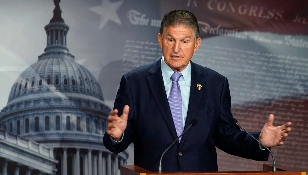 Manchin tries reviving permitting reform with amended bill