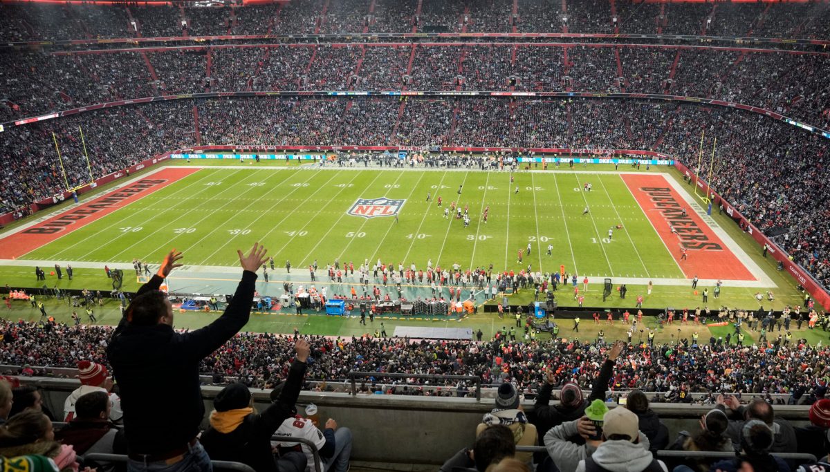 WATCH: Munich crowd breaks out in American songs during NFL game