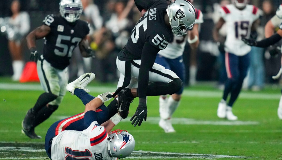 SEE IT: Raiders stun the Patriots at the death with bizarre walk-off ...