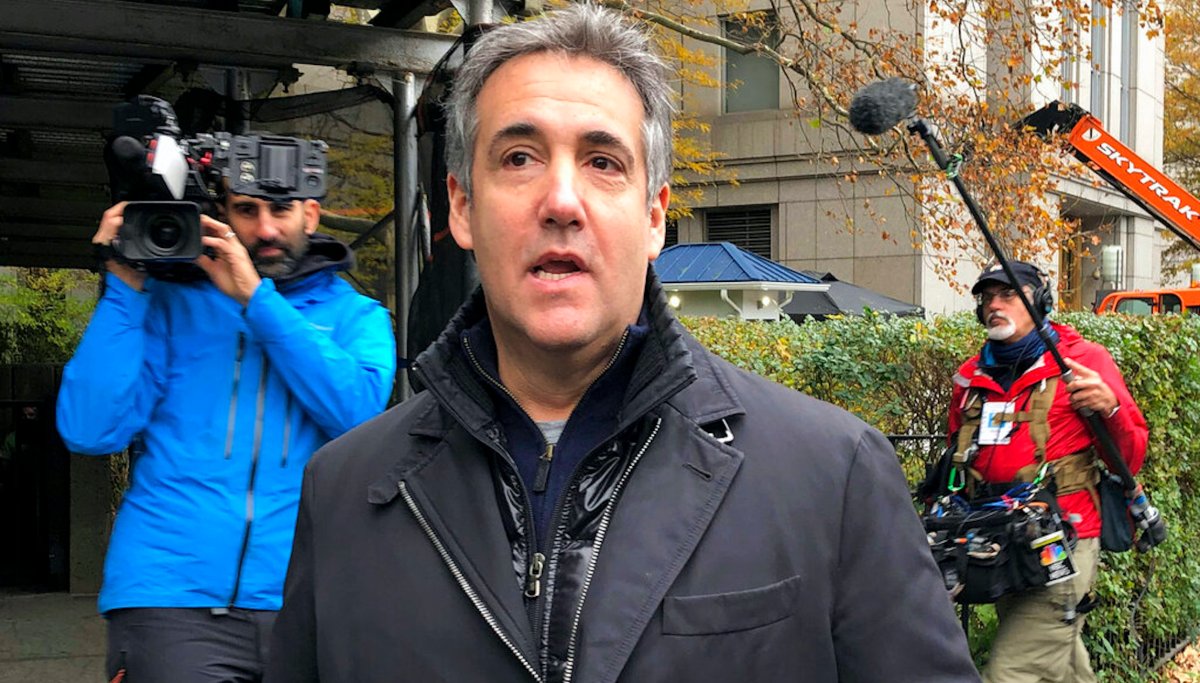 Michael Cohen hands over cellphone as prosecutors investigate Trump ...