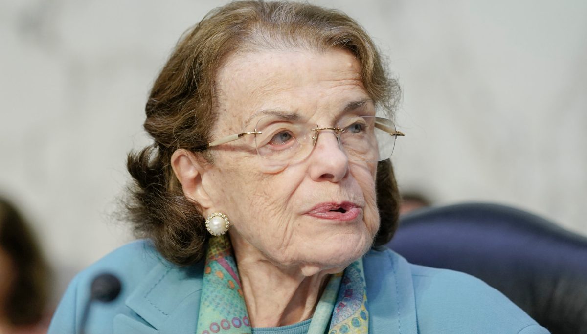 Tributes pour in for Feinstein following 90-year-old senator's death ...