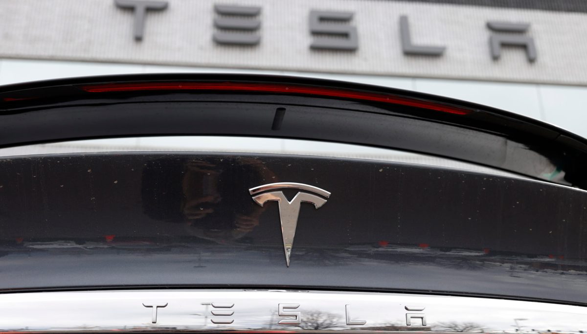 Tesla issues major recall over autopilot feature failure