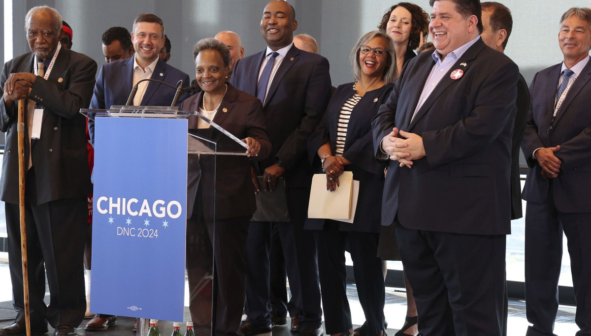 Midwestern Democrats urge Biden to choose Chicago for DNC convention
