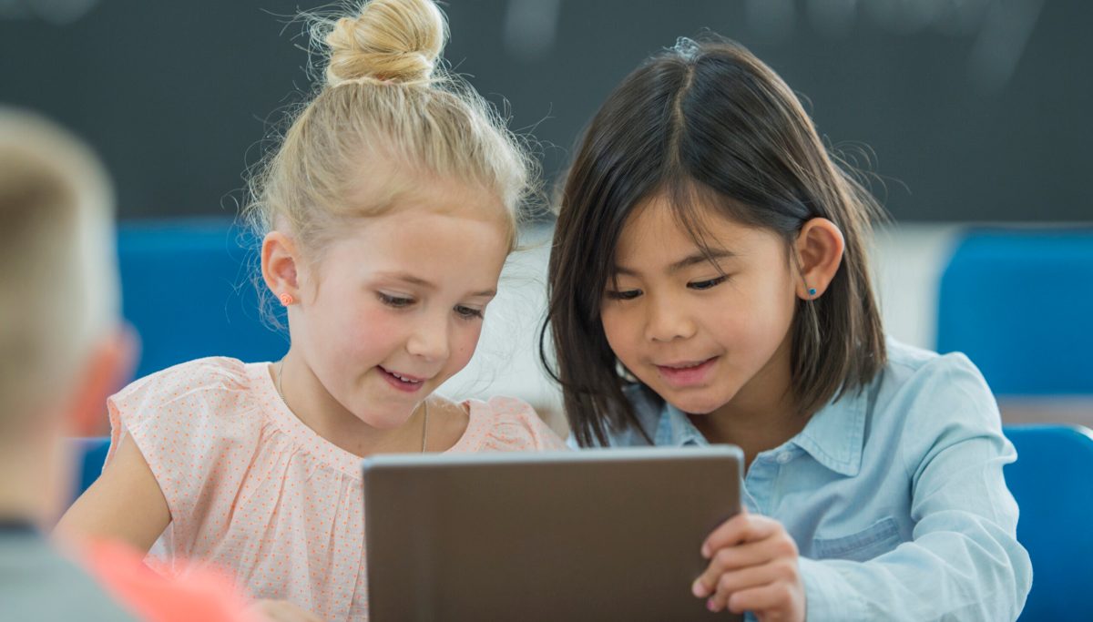 'Niblings': New gender-neutral term for nieces and nephews is raising ...