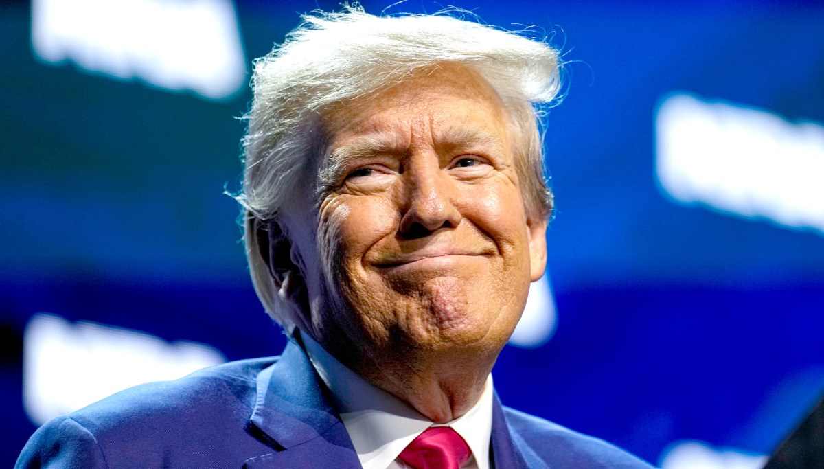 Donald Trump steals Iowa spotlight from would-be 2024 rival Ron DeSantis