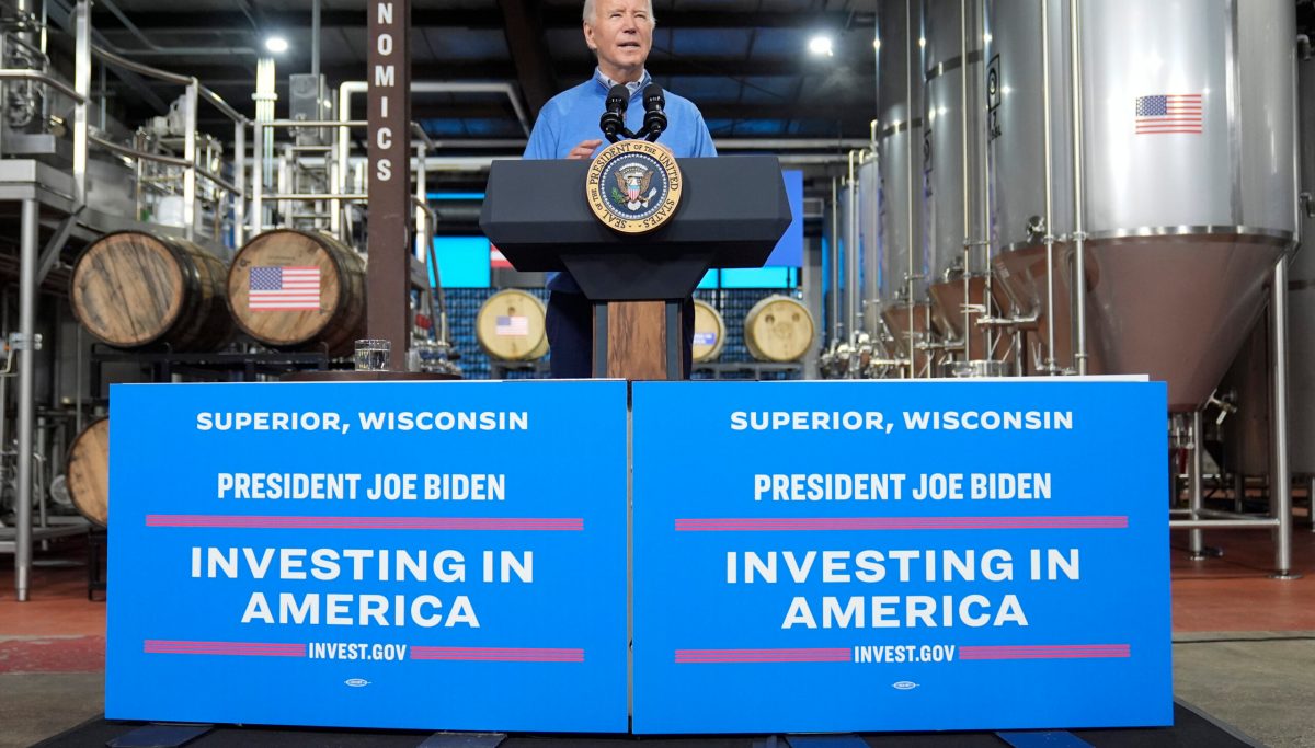 Biden travels to Wisconsin, promising $5 billion in infrastructure projects