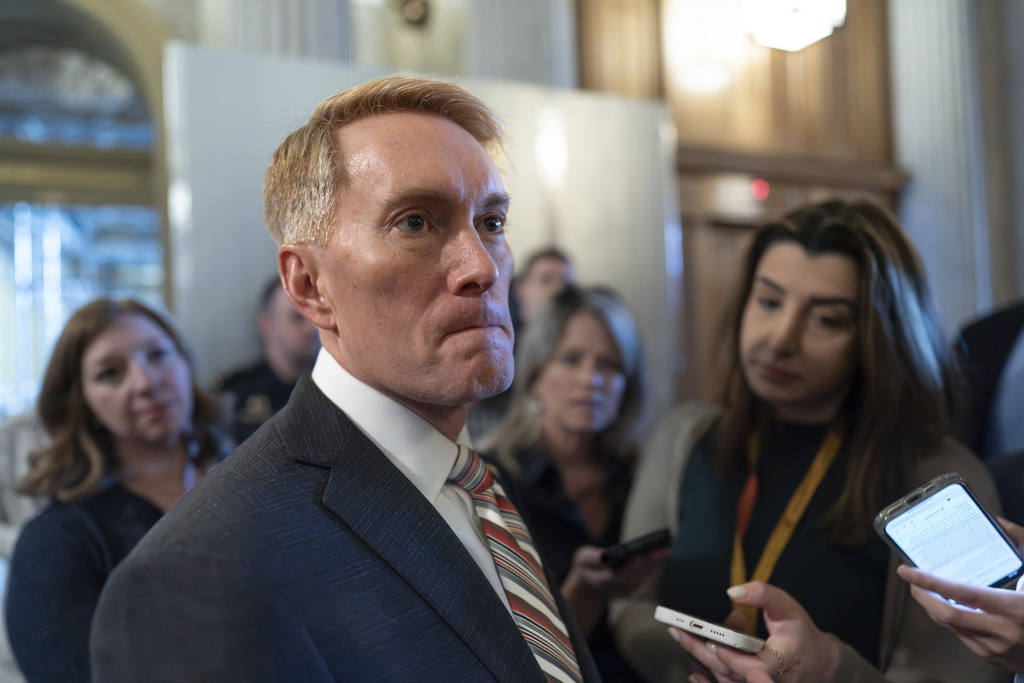 How Lankford can redeem himself on immigration