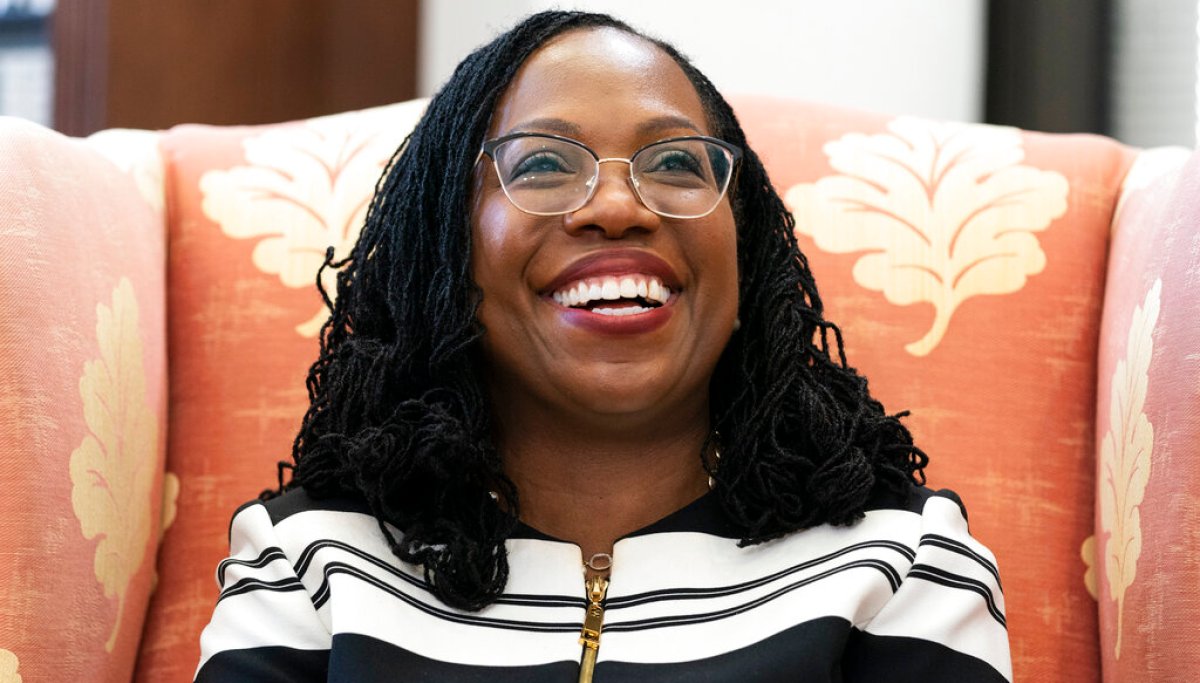 'Female Empowerment!' Supreme Court Justice Jackson makes Broadway debut