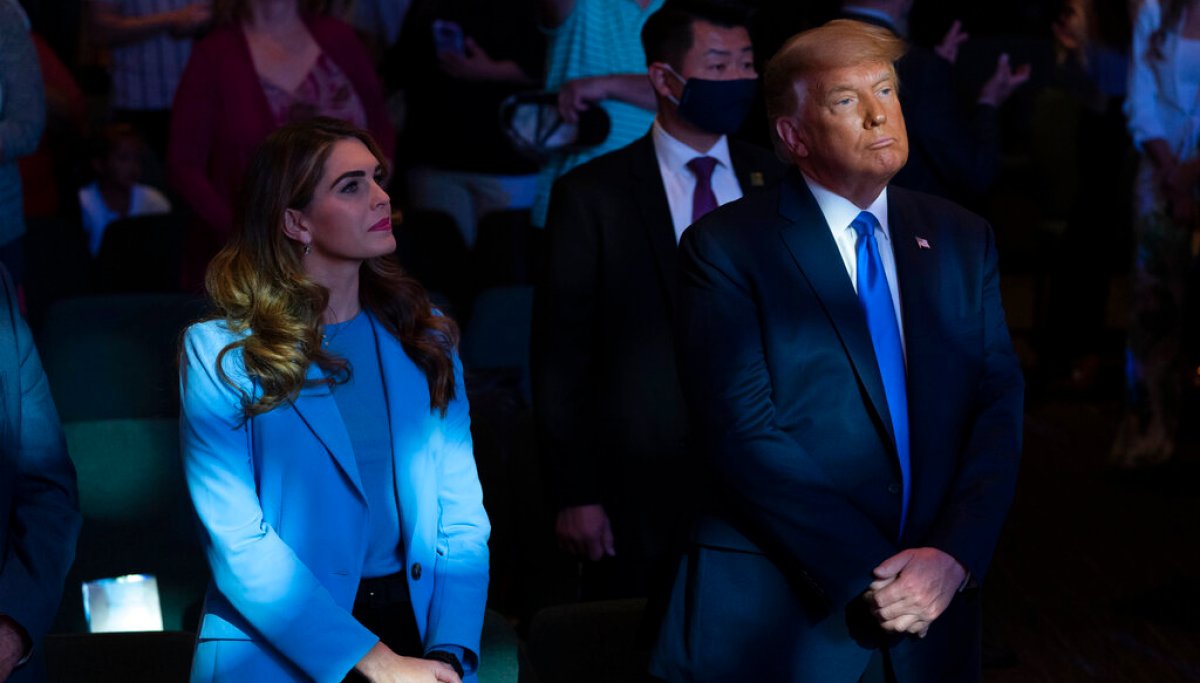 Trump trial: Hope Hicks breaks down crying moments into cross-examination