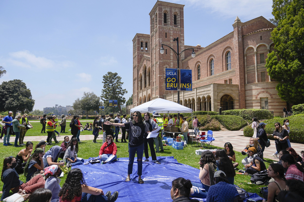 UCLA medical school paid first-year students to write left-wing course ...