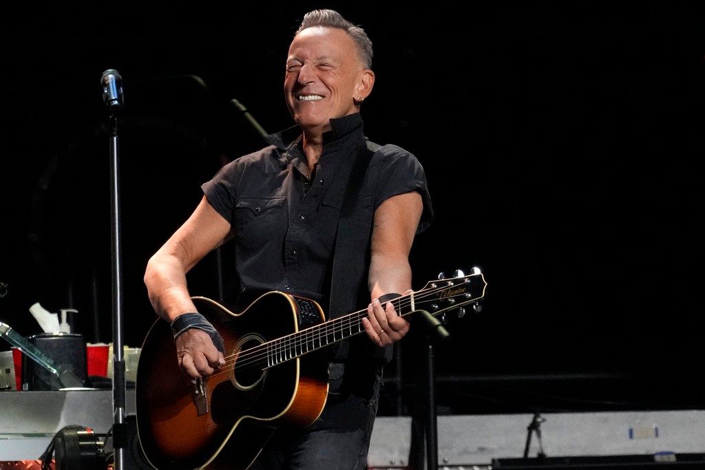 Remembering the rock 'n' roll humanism of Bruce Springsteen