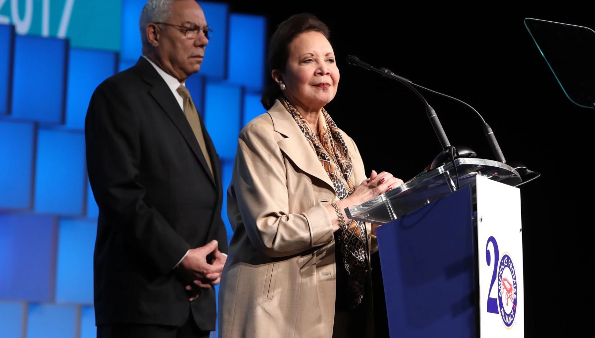 Alma Powell, civic leader and wife of late Secretary of State Colin ...