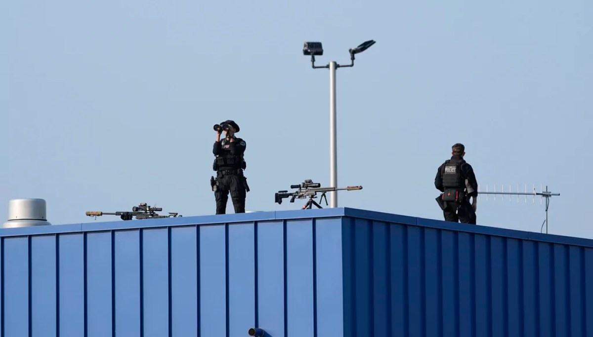WATCH LIVE: Senate Judiciary Committee questions FBI and Secret Service ...