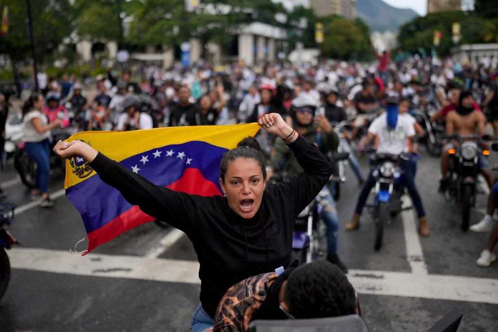Protests continue in Venezuela over presidential election results