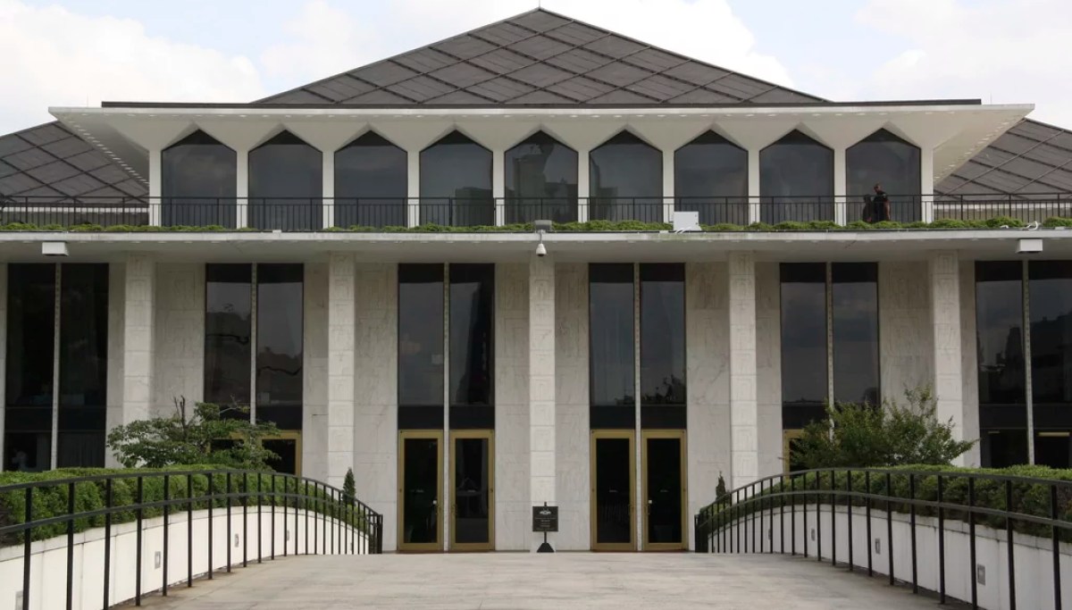North Carolina 1 of 13 AAA in all major national bond rating agencies