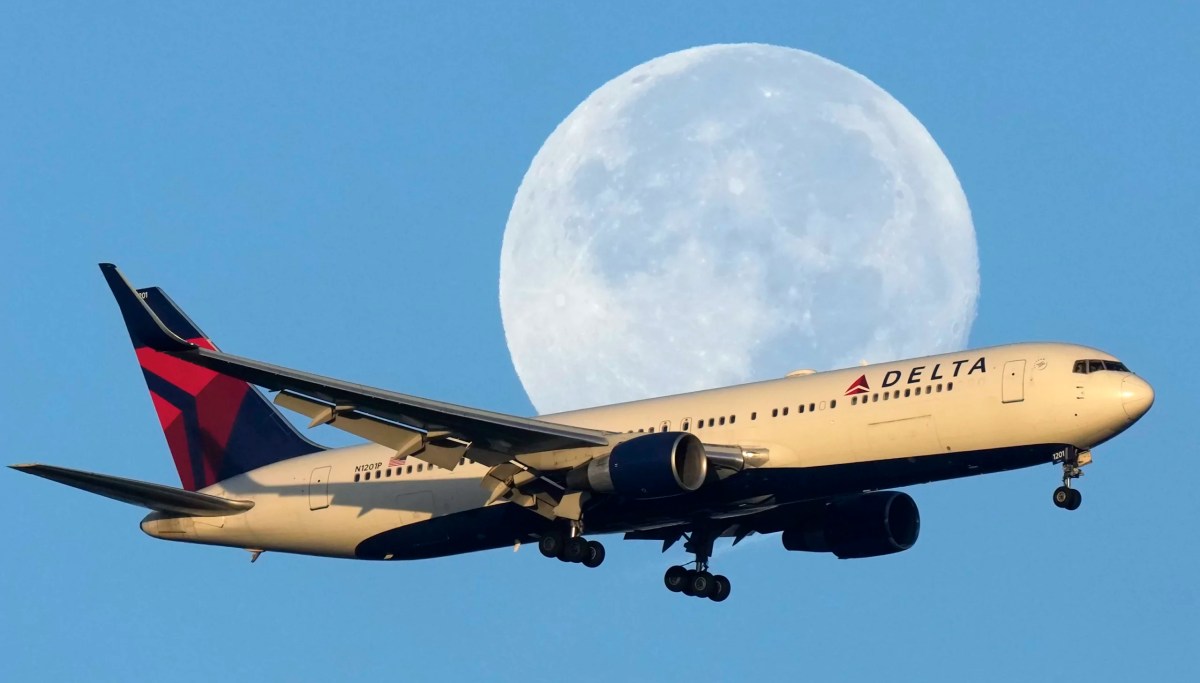 Two Delta workers dead after tire explodes off plane