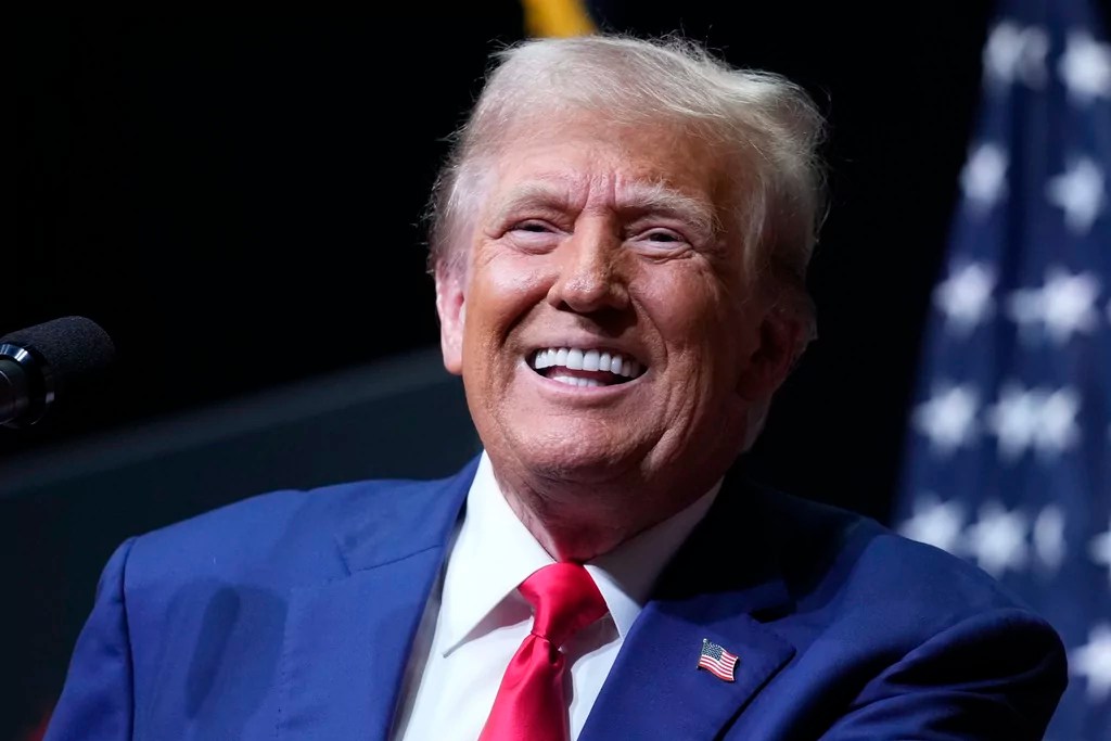 WATCH LIVE: Trump holds Arizona rally with Turning Point USA and ...