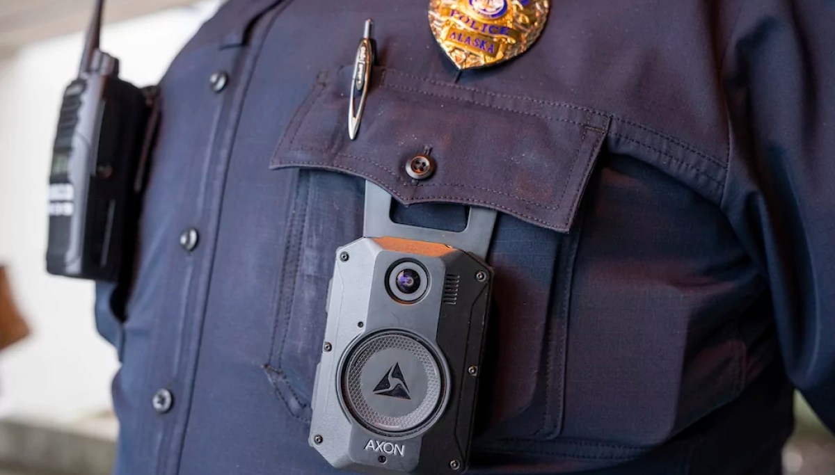 Body cameras to be put on every federal officer in Minneapolis after ...