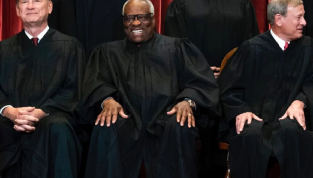 Roberts blasts elected officials trying to influence and intimidate judges