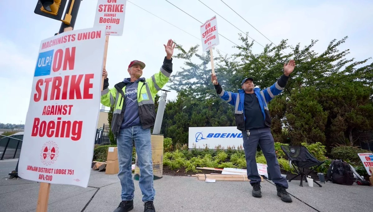 Boeing union members strike for first time in 16 years after rejecting ...