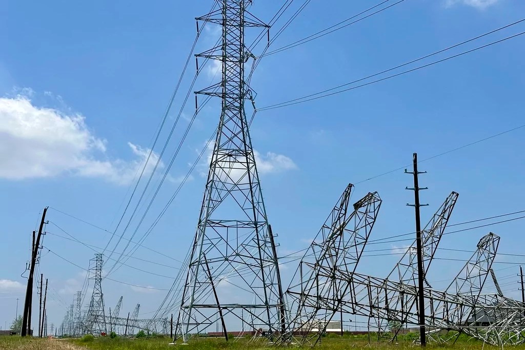 Biden administration funds project to connect Texas grid to ...