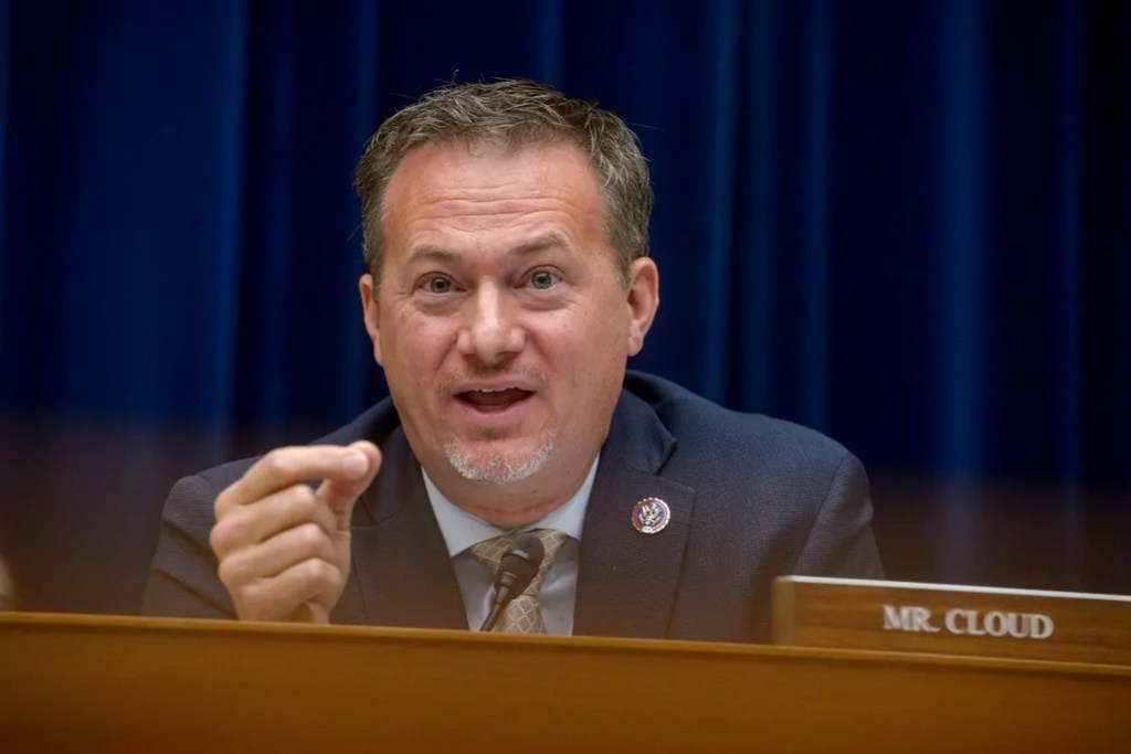 Michael Cloud demands answers from ICE over nearly 300,000 missing migrant children