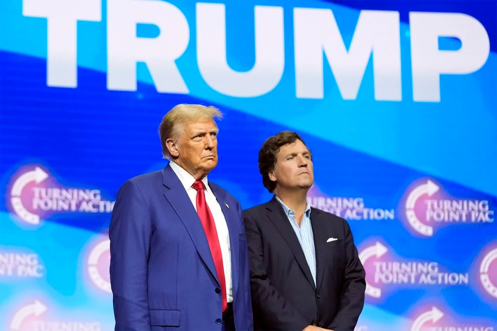 Trump turns to Tucker Carlson at MAGA-studded Georgia rally ...