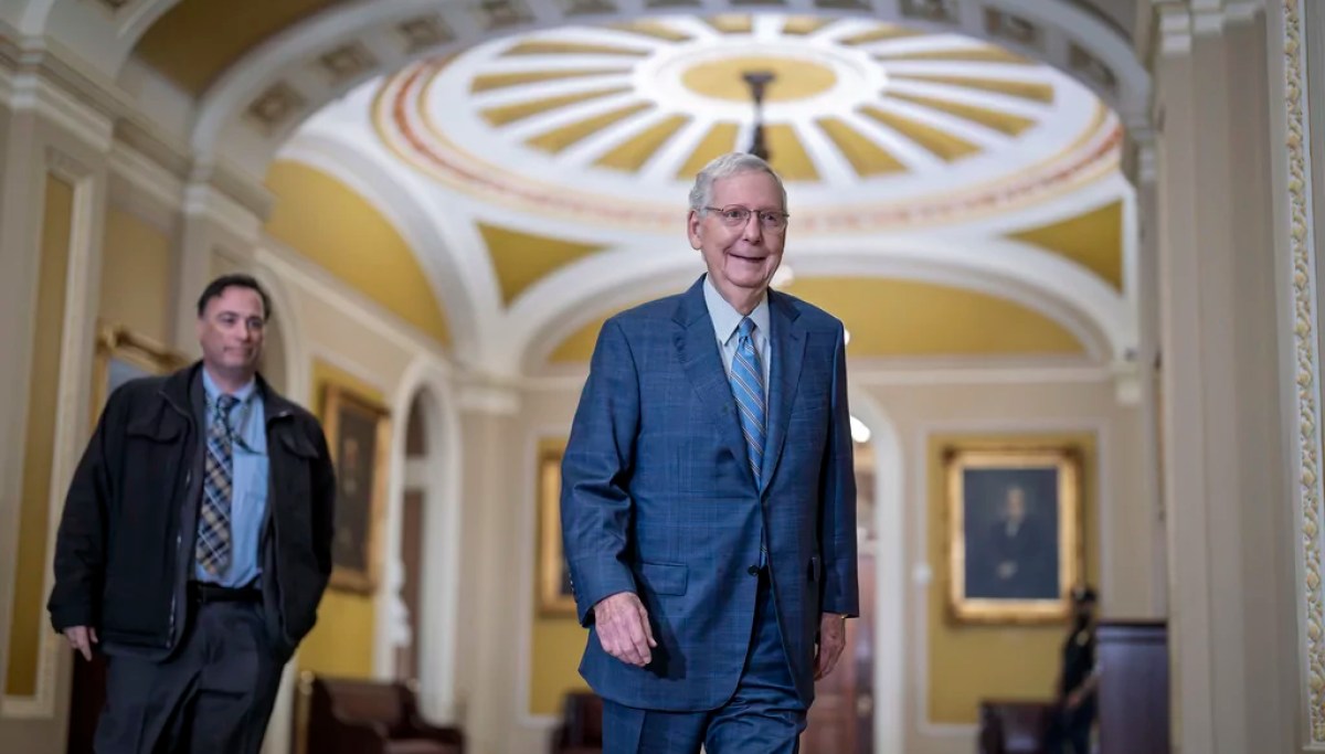 Mitch McConnell being checked by medical team after fall in the Senate