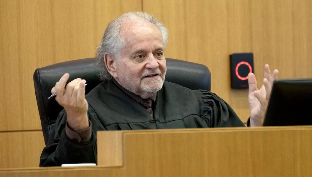 Arizona judge overseeing Trump allies fake electors case steps aside ...