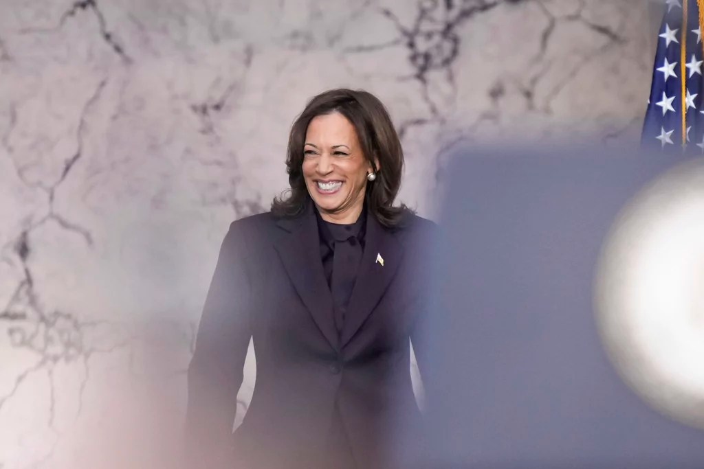 Harris says 'light of America's promise will always burn bright ...