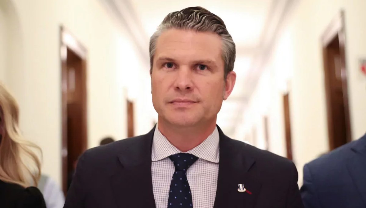 Elizabeth Warren outlines concerns about Hegseth nomination ahead of ...