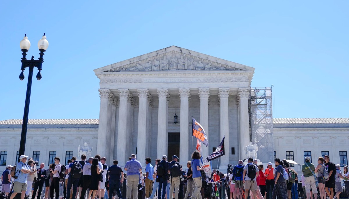 'Fix the Court' activist group runs deficit paying director 96% of its ...