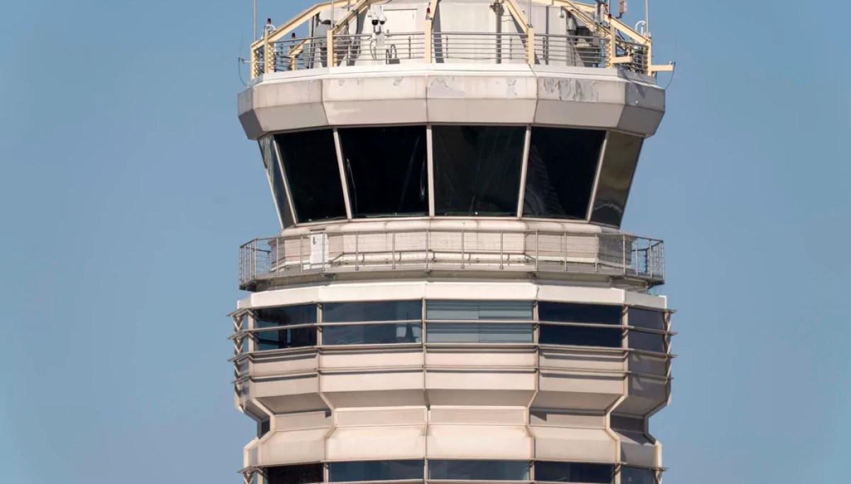 Reagan air traffic controller charged with assault after incident in ...