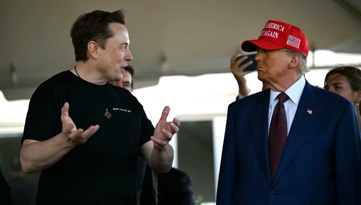 Musk pitches Starlink for FAA use over 'dire' state of air traffic control