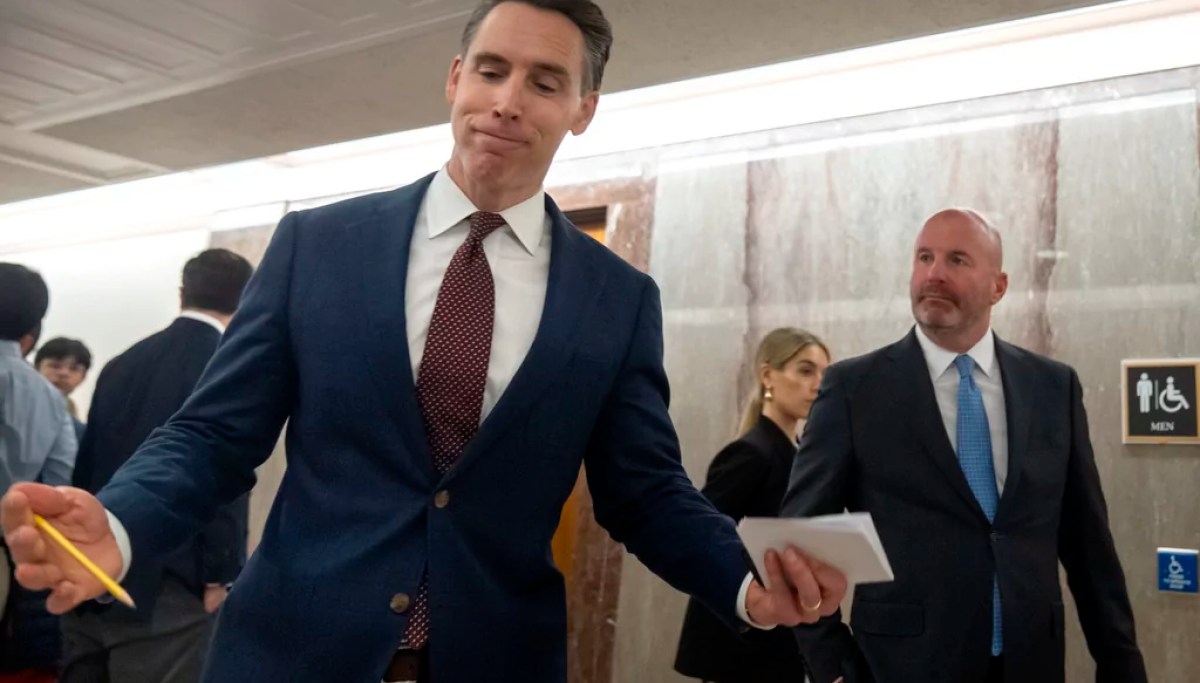 Pro-Trump attorney fights for her FDA job back after Josh Hawley drove ...